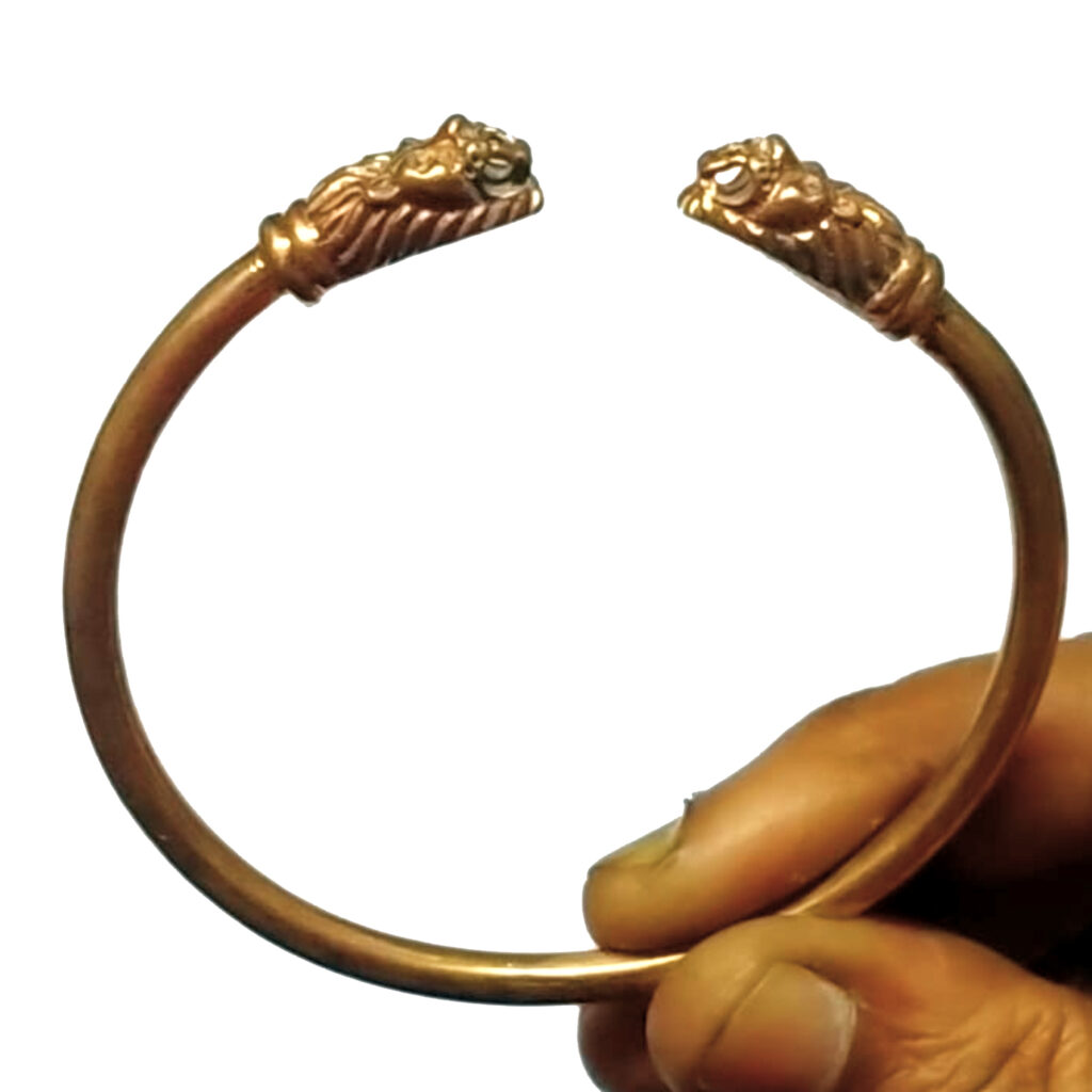 S9037-11 - Aadhyathmk Aimpon Simha Panchaloha Bracelet Adjustable Kaapu ...